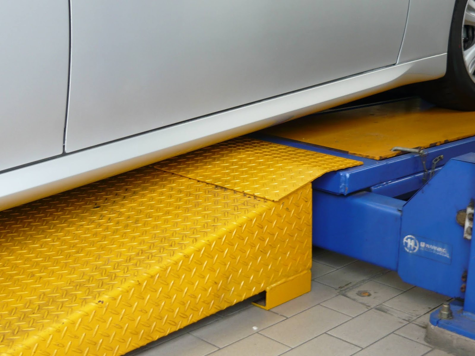 CHRISTIE PACIFIC CASE HISTORY: Hoist Ramp Design and Fabrication.