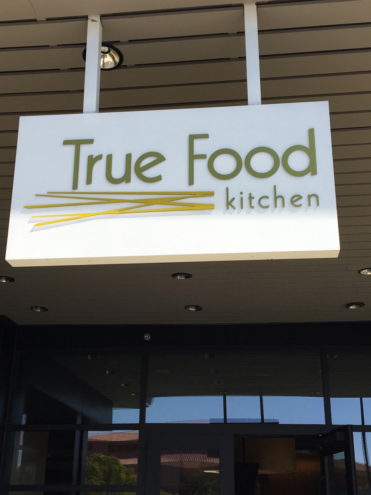 True Foods Kitchen ~ occinteriordesign