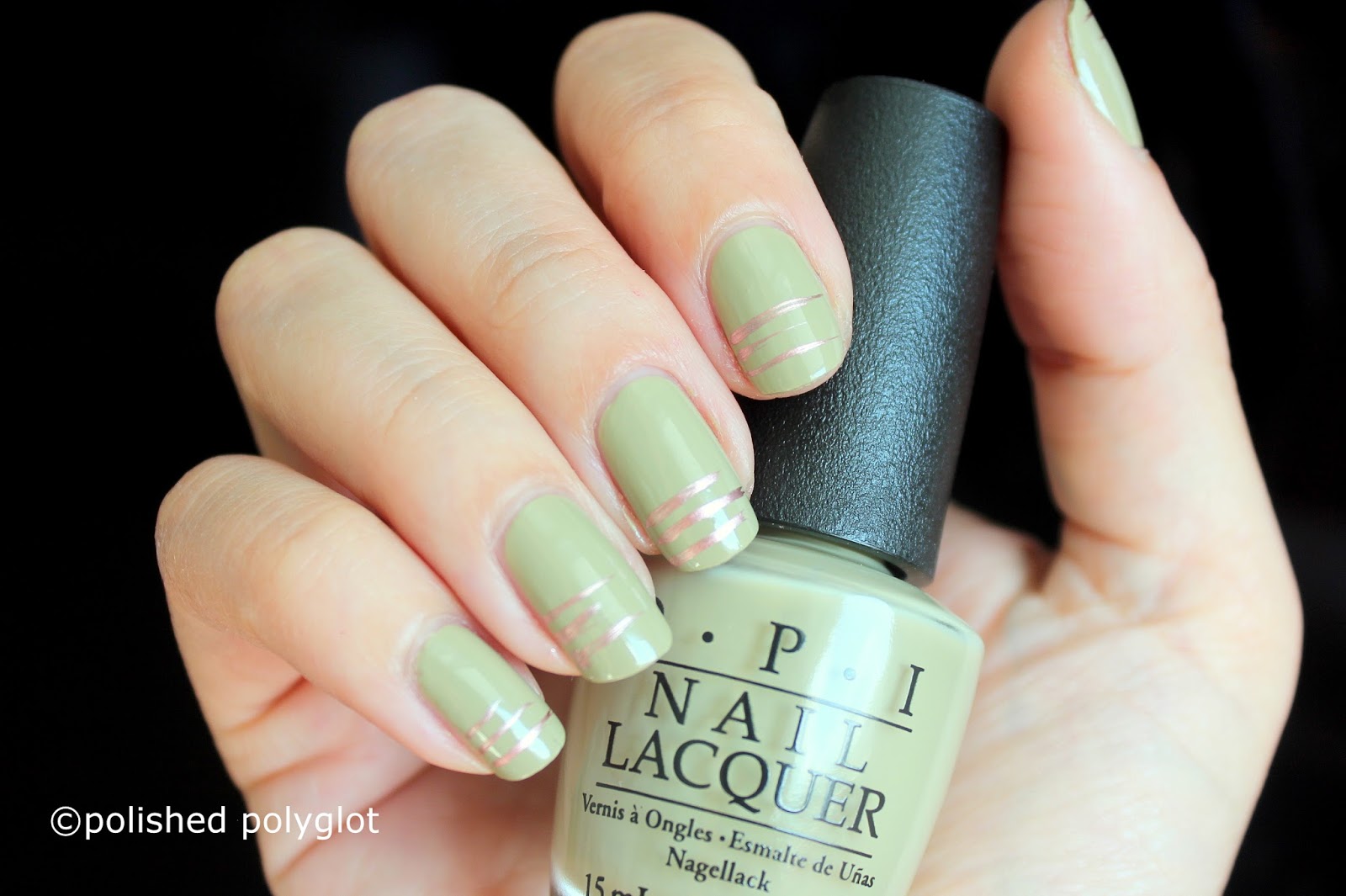 Nail Art │ Minimalist golden stripes [Nail Crazies Unite] / Polished ...