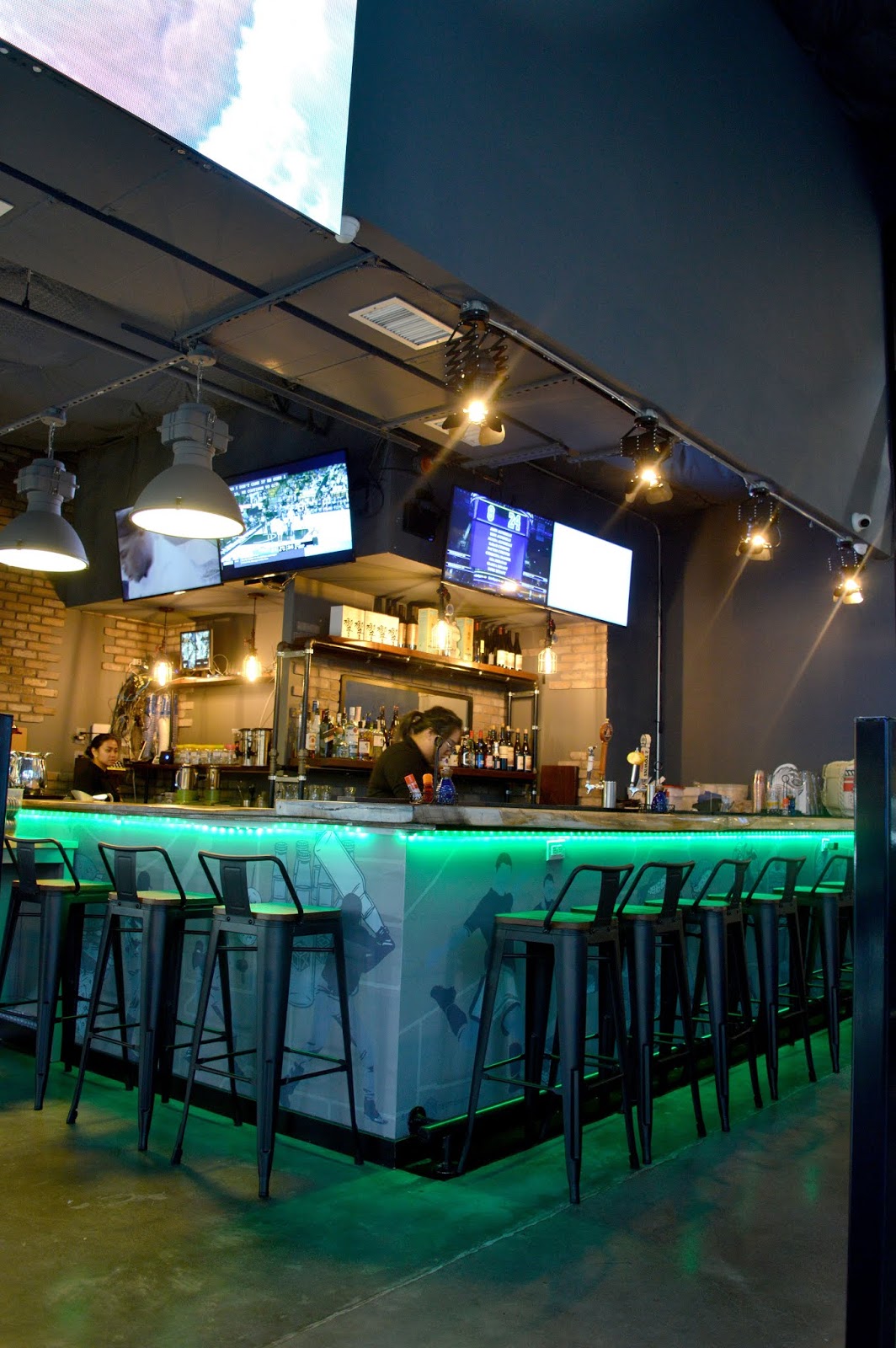 Bistro Box Restaurant and Bar