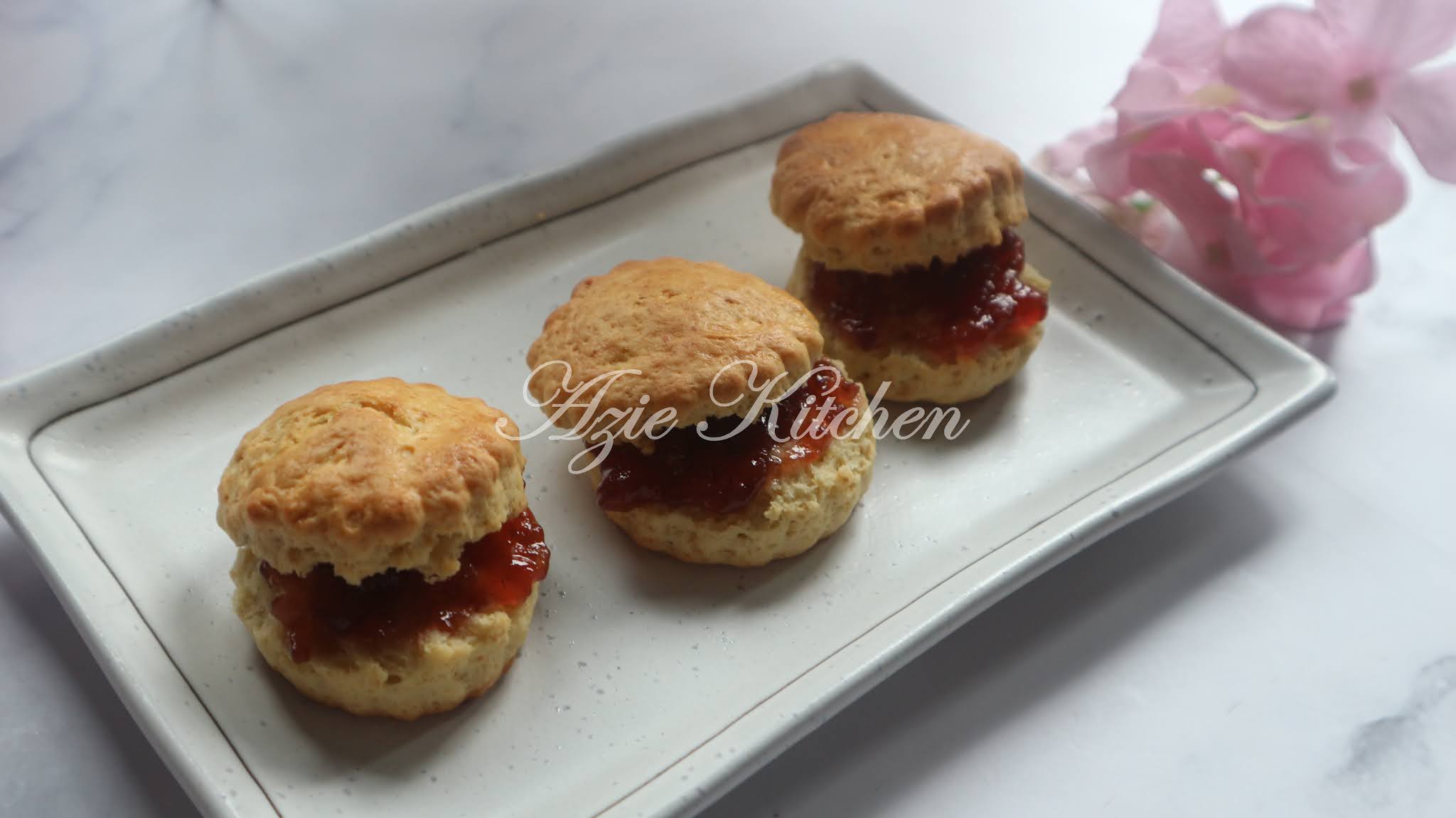 Scone Sedap Ala Cameron Highland - Azie Kitchen