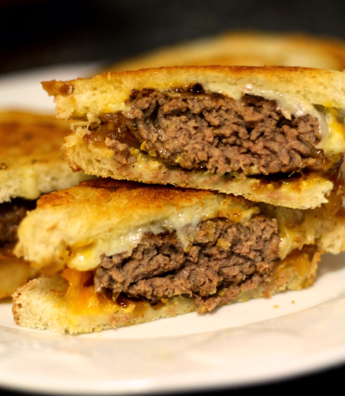 Young and Entertaining: Grilled Cheeseburger