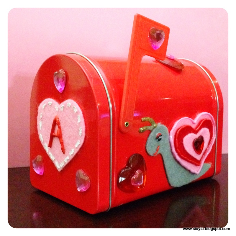 Imagination Station: DIY Valentine Snail Mail Boxes for Love Notes