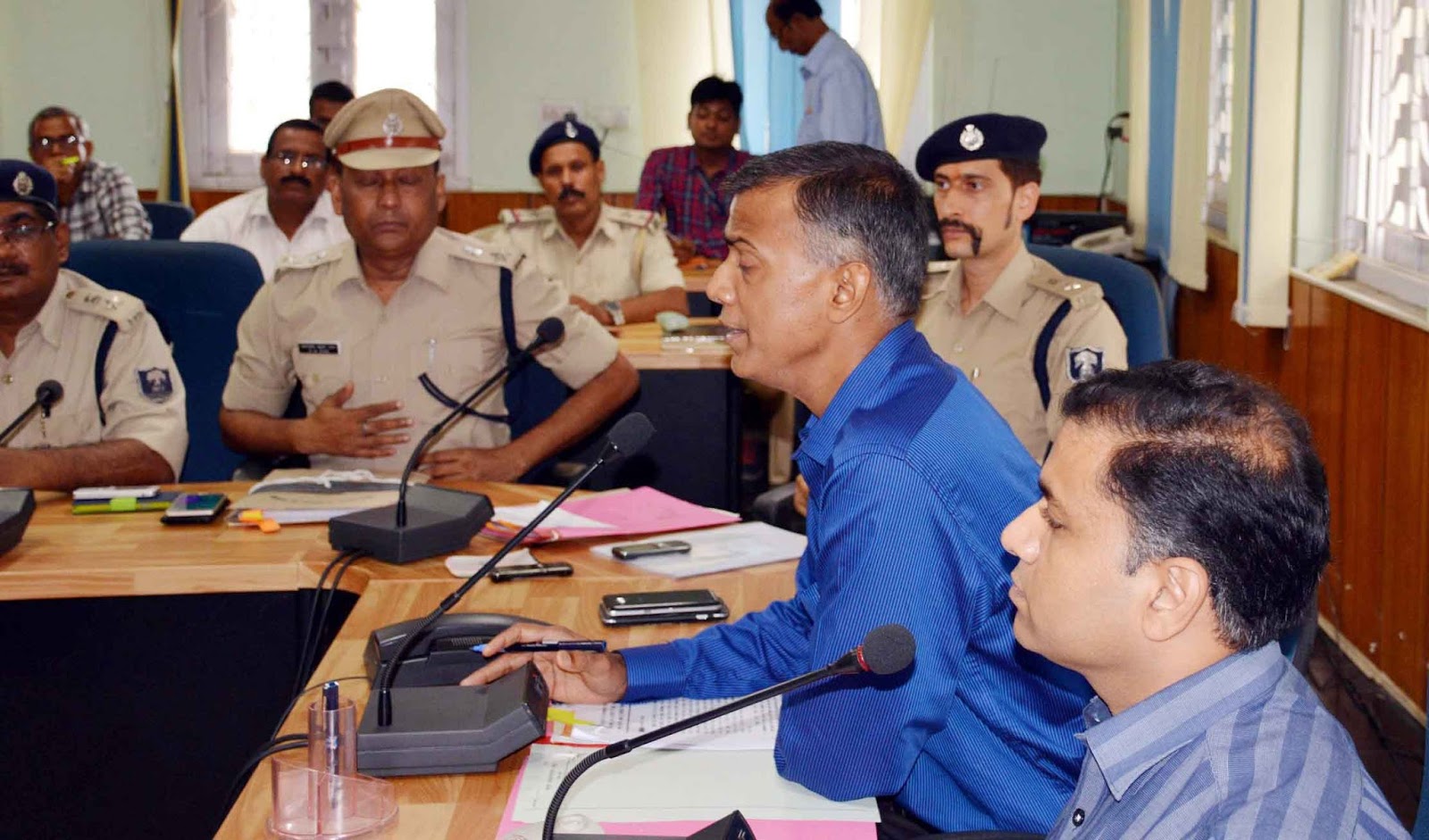View Patna: Patna Commissioner, DM hold meeting on Independence Day ...