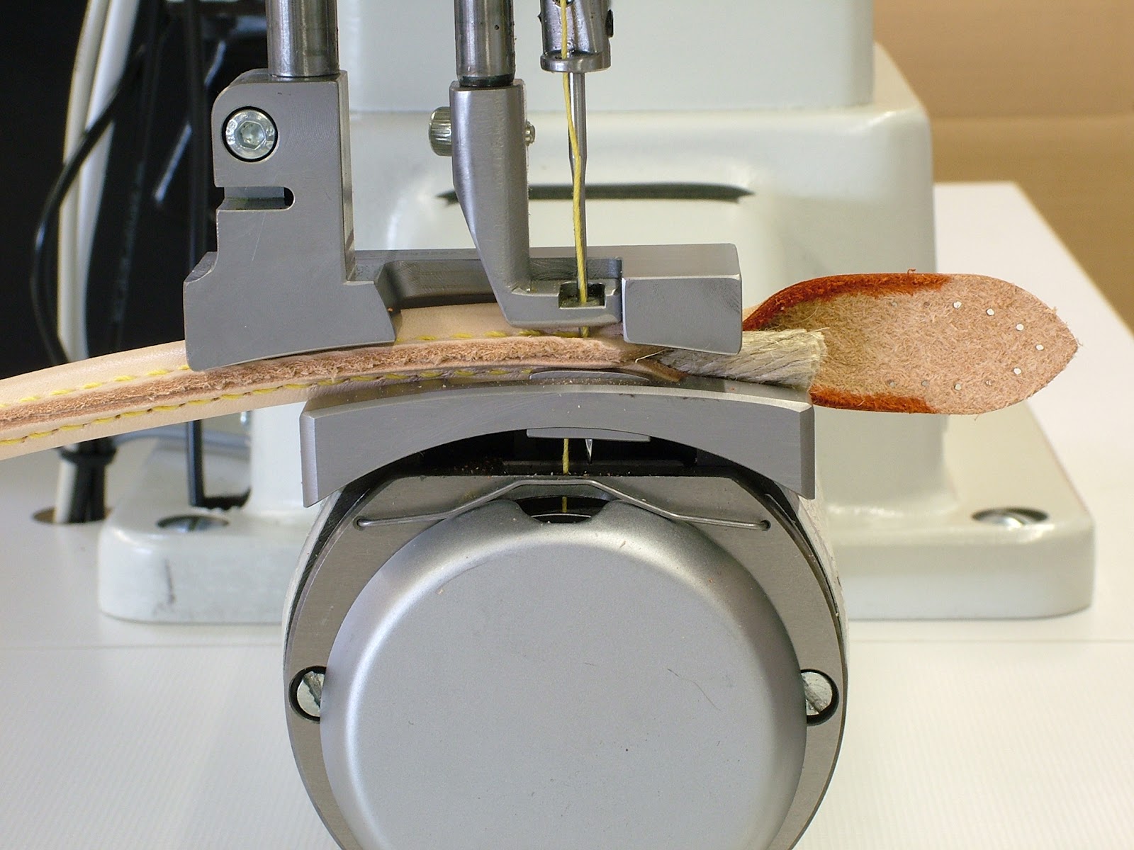 The World of Dürkopp Adler Parts: Hochwertige Taschengriffe aus Leder ...