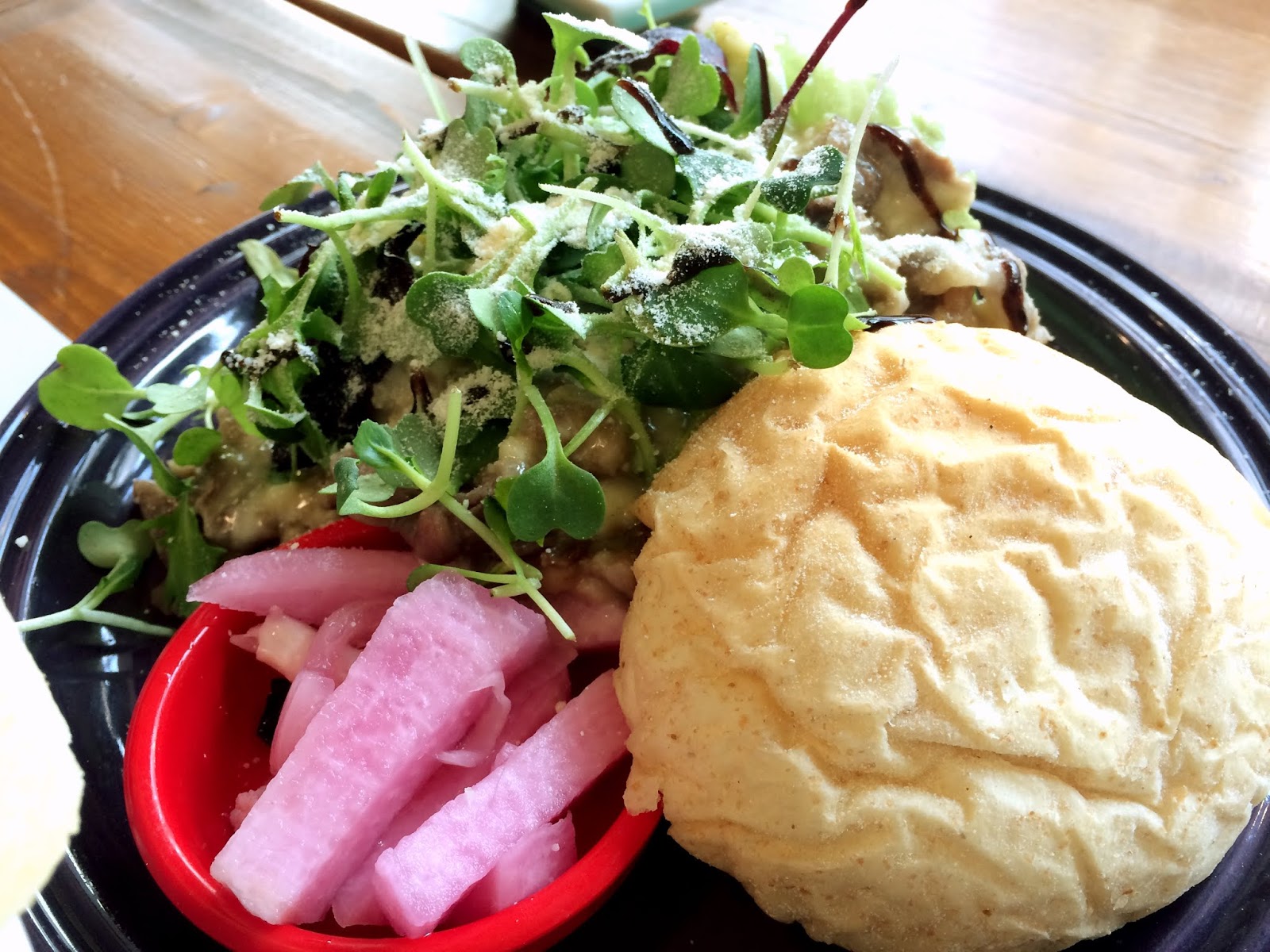 [Seoul - Hongdae] Daily Round Burger Diner - Hongdae Brunch with ...