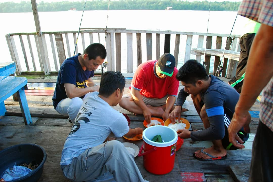 MATDINGUNUNG.BLOGSPOT.COM: KENALAN, KAWAN, SAHABAT DAN KELUARGA