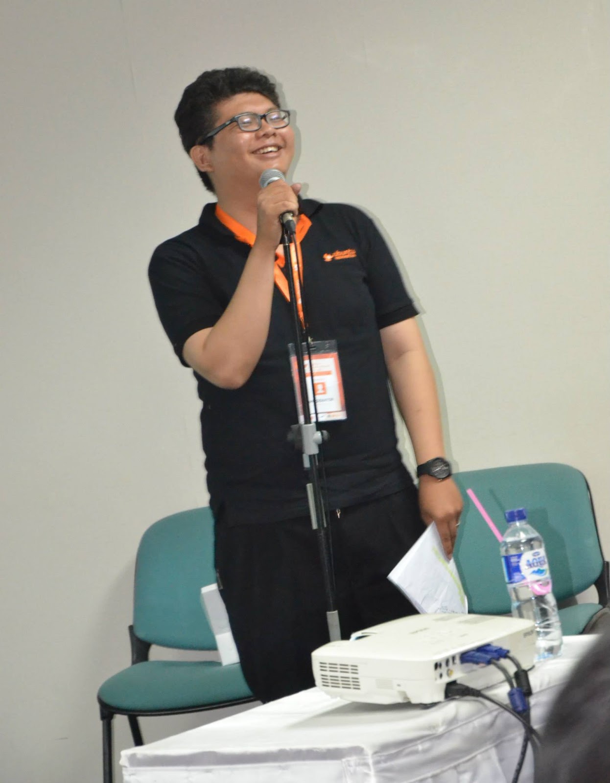Liputan Acara Seminar Ubuntu Indonesia 2015 (bagian 1) - Istana Media