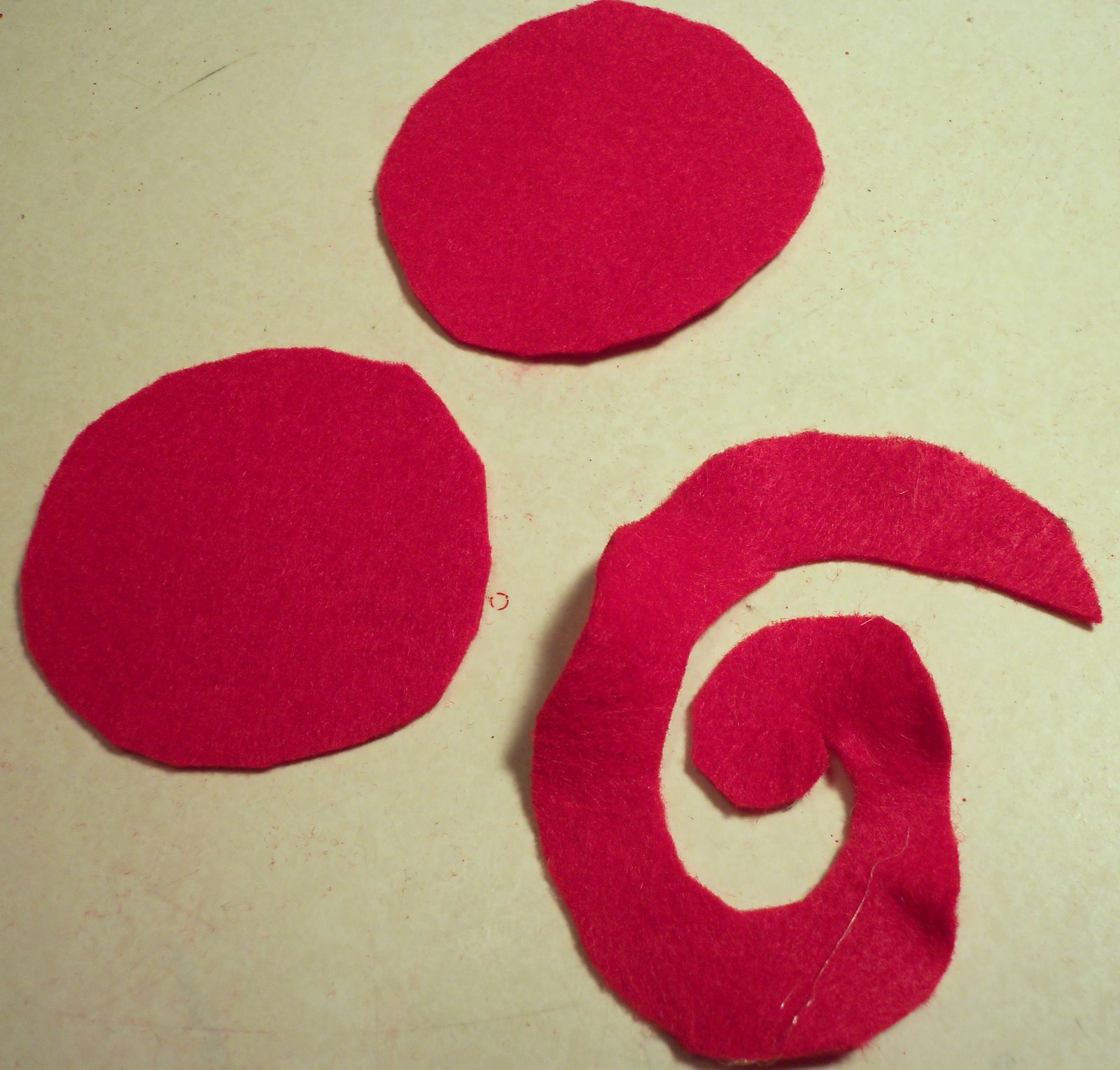 Make The Best of Things: A Pop of Red With Rolled Felt Roses