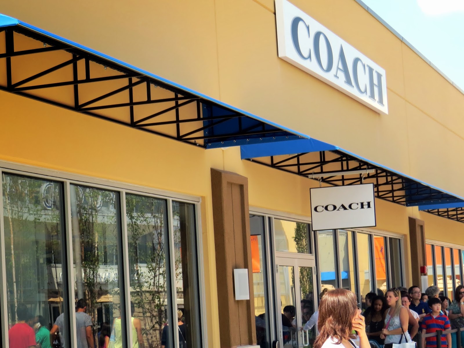 Photo Review: Toronto Premium Outlets in Halton Hills