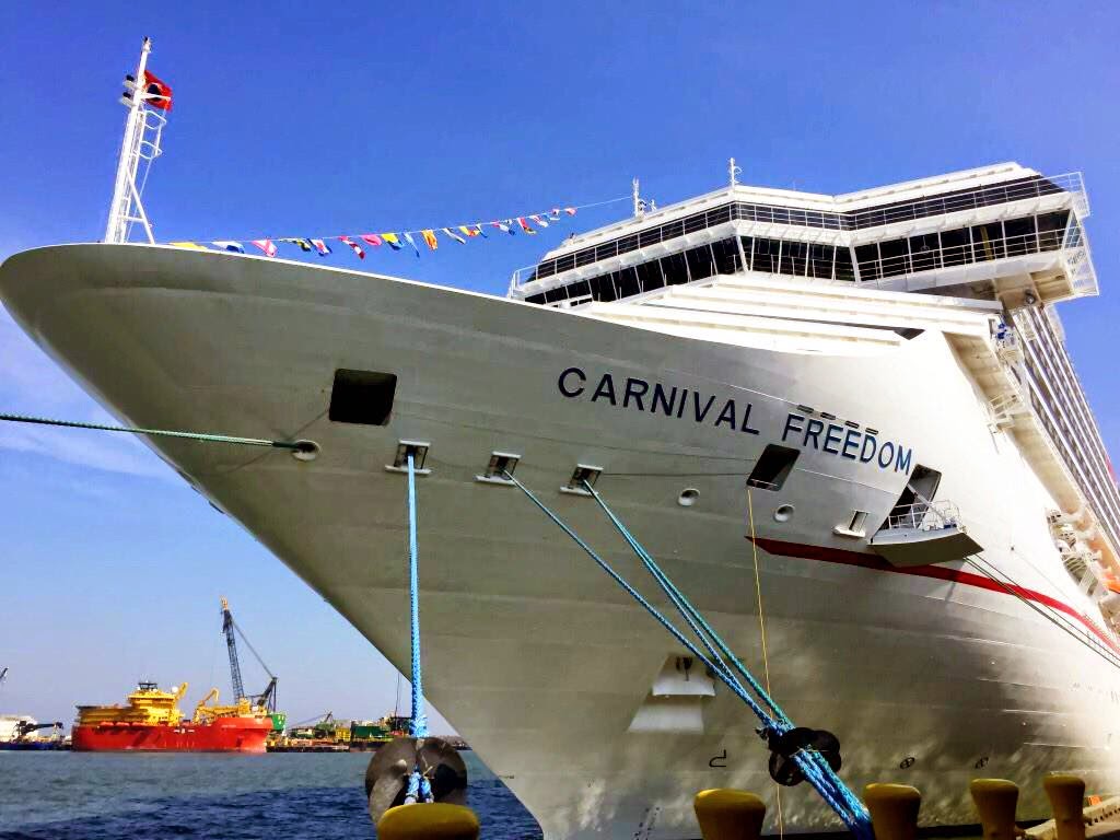 Ray's Cruise & Travel Blog: Carnival Freedom Review - February 15, 2015