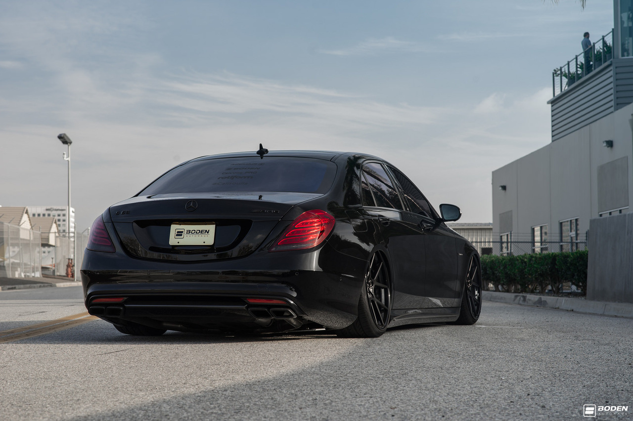 Mostbook: Tuning Mercedes W222 S63 AMG Stance