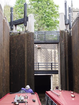 The Blog That Used to be Starcross: May 2013