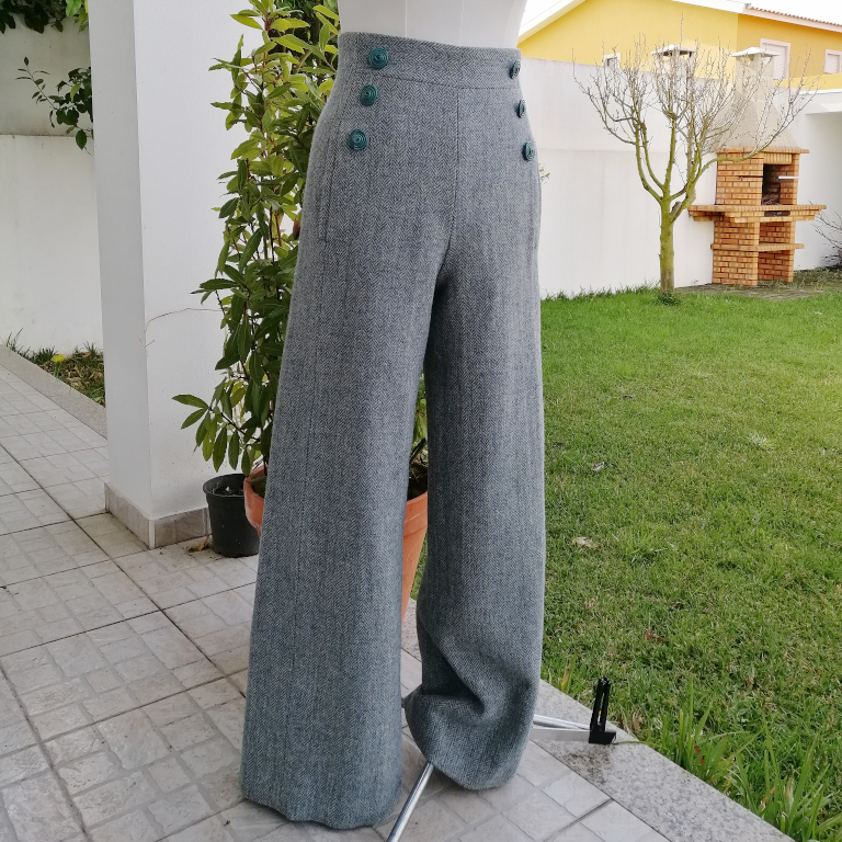 Couture et Tricot: Finished Burda 6573 pants, coordinating with the ...