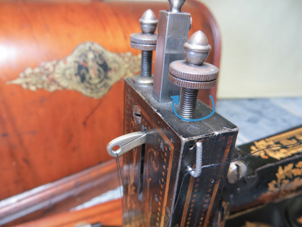 The Project Lady - Singer Model 12 Fiddlebase Handcrank Sewing Machine