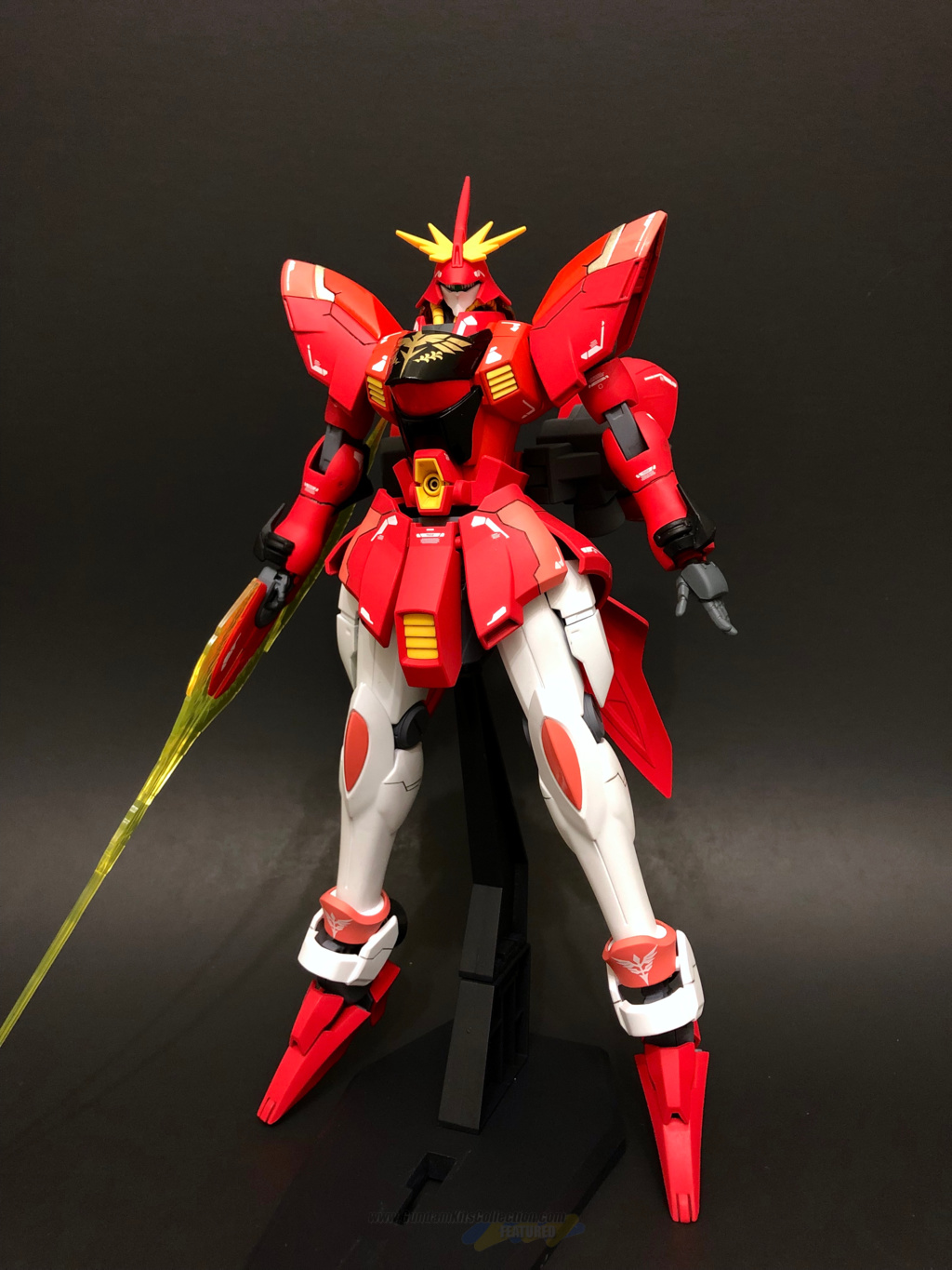 Custom Build: 1/144 Madame Sazabi