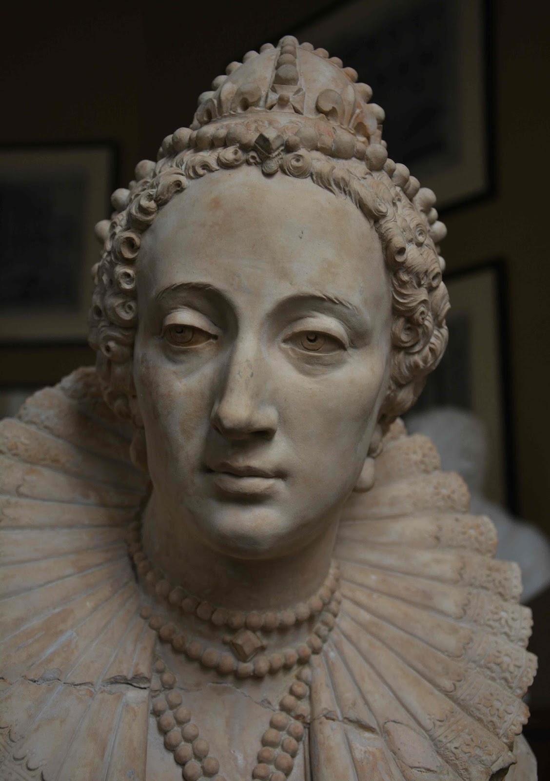 Bath, Art and Architecture: A terracotta bust of Elizabeth I from Queen ...