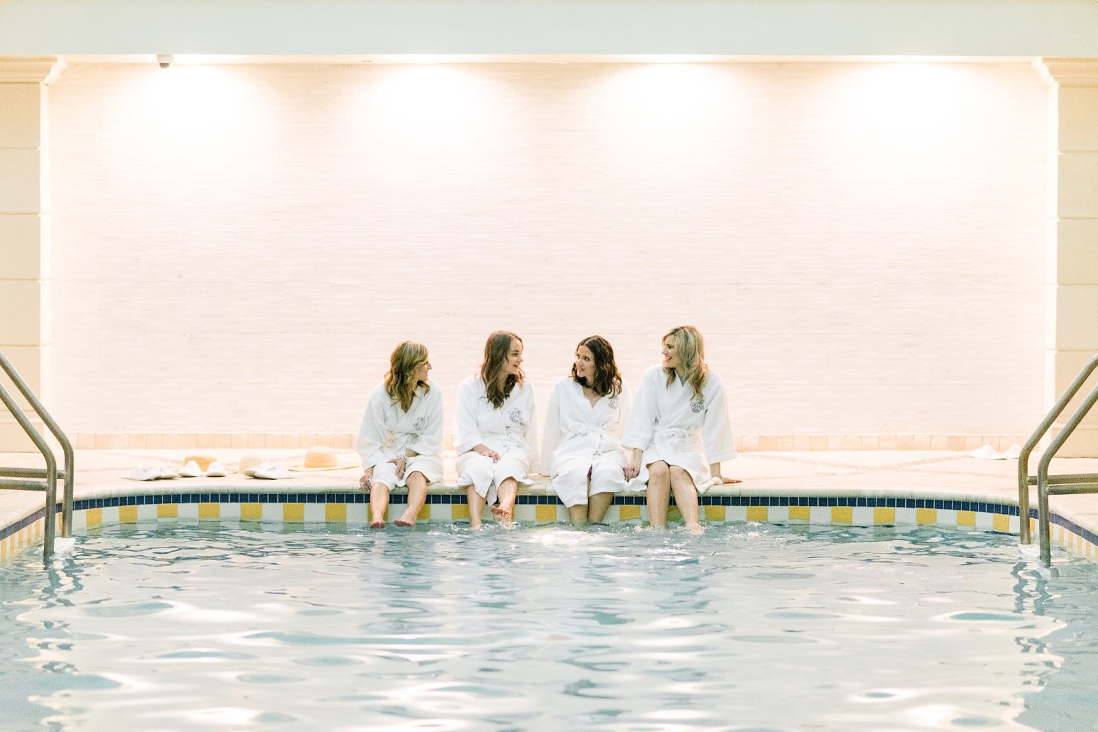 Girls Staycation In Toronto – Bijuleni