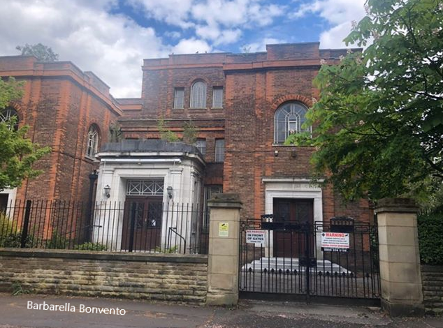Andrew Simpson: In West Didsbury with the Synagogue ….. doing the ...
