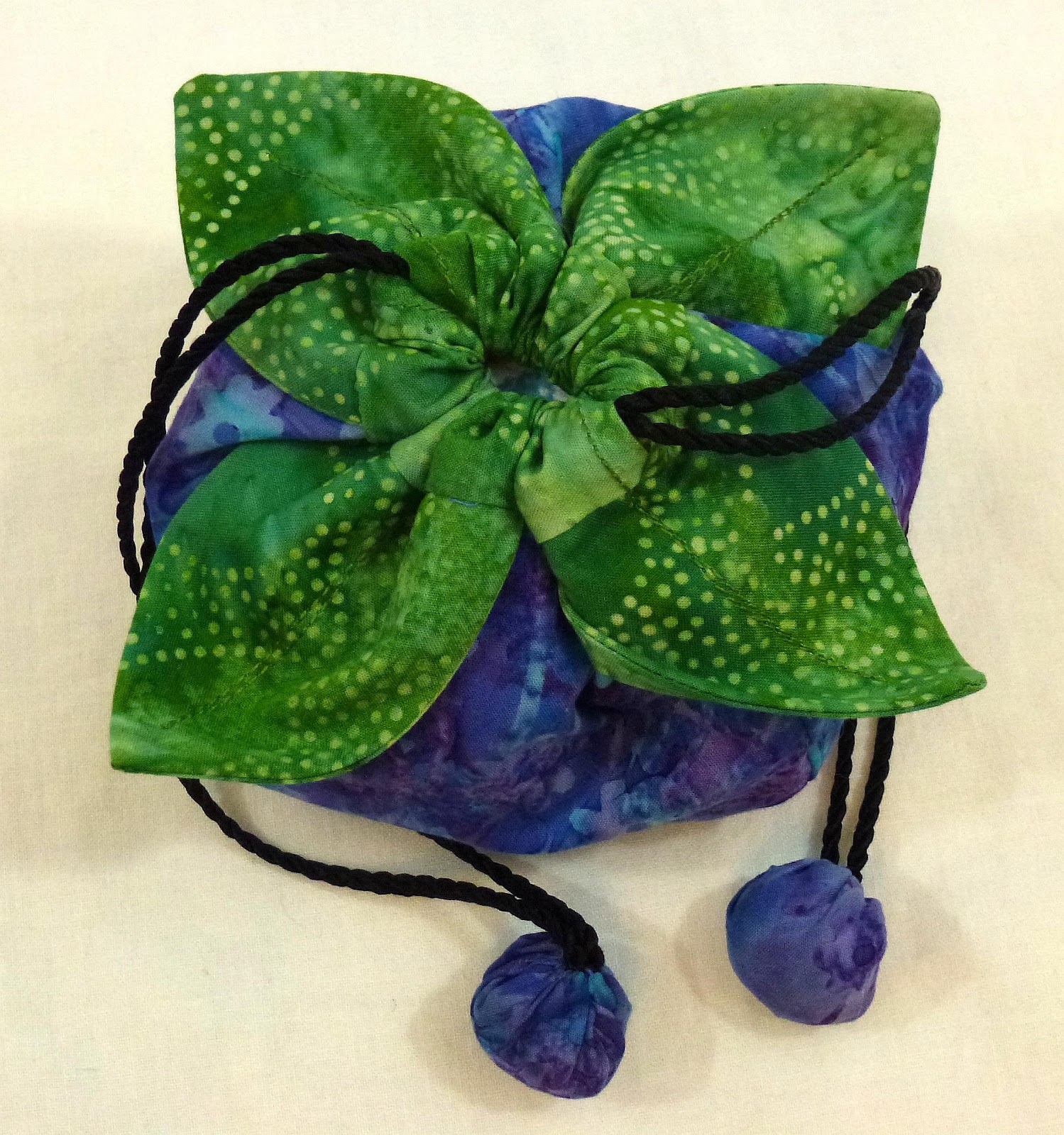 Leslies Art And Sew Berry Bag