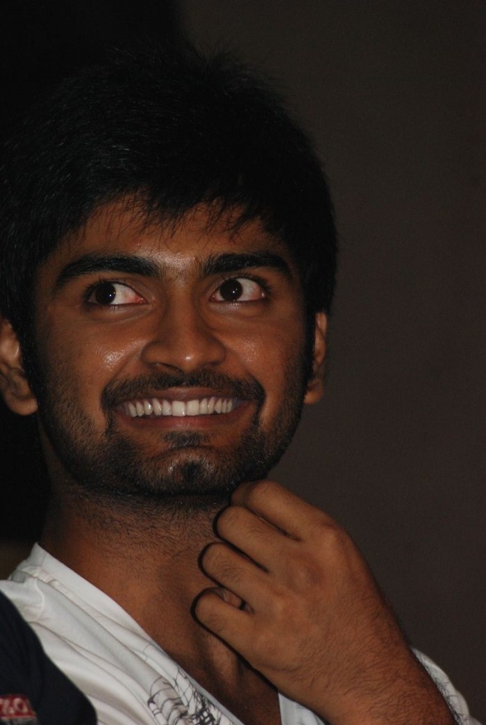 tamil cinema foto: Actor Atharva Latest Photos