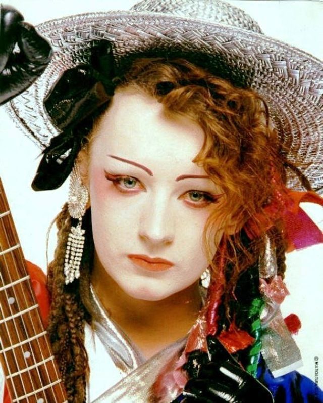 30 Flamboyant Photos of Boy George at the Height of His Fame During the ...