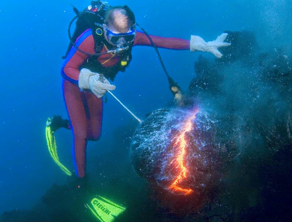Ternyata Al Quran Sudah Mengungkap Fenomena Api Di Dasar Laut Sejak ...