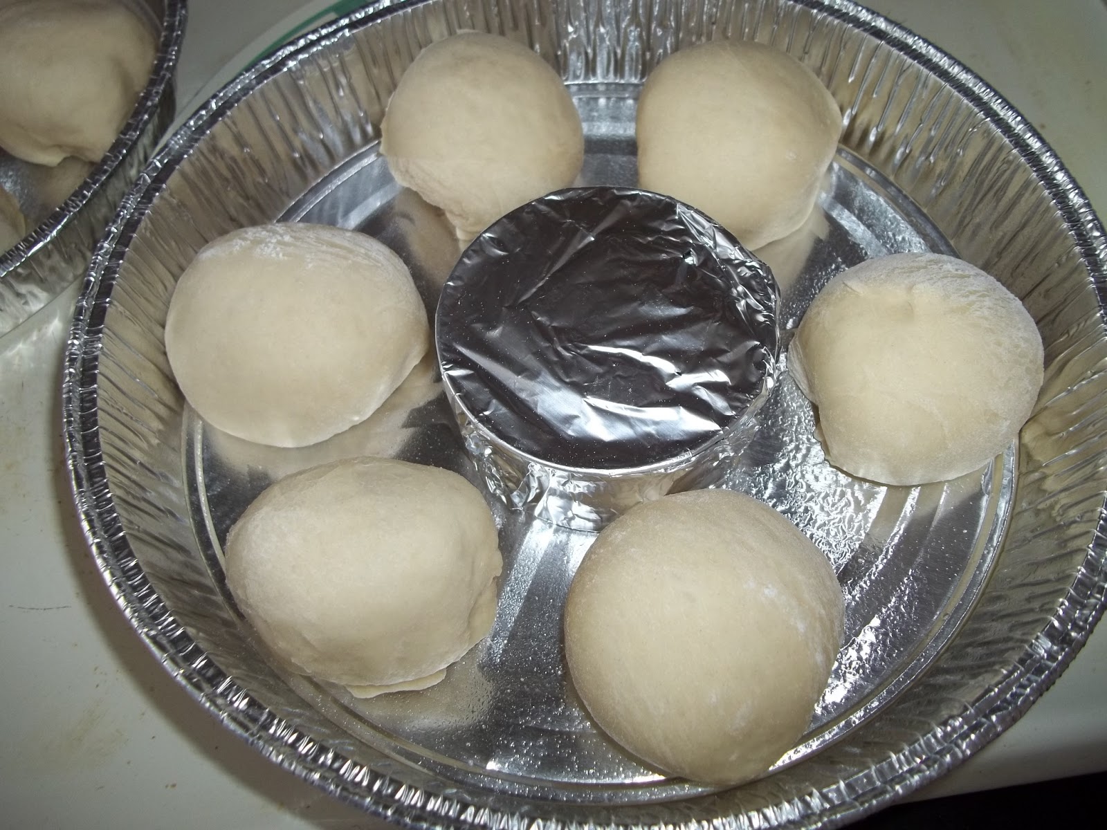 Scrumptilicious 4 You: Parbaked Dinner Rolls