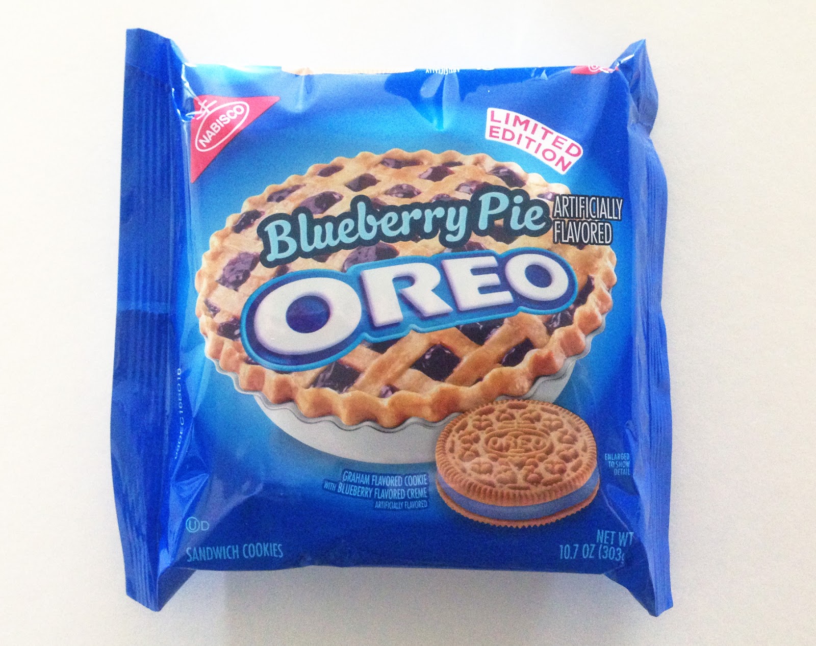 Littlebits by Emily Collette: Blueberry Pie Oreo Taste Test