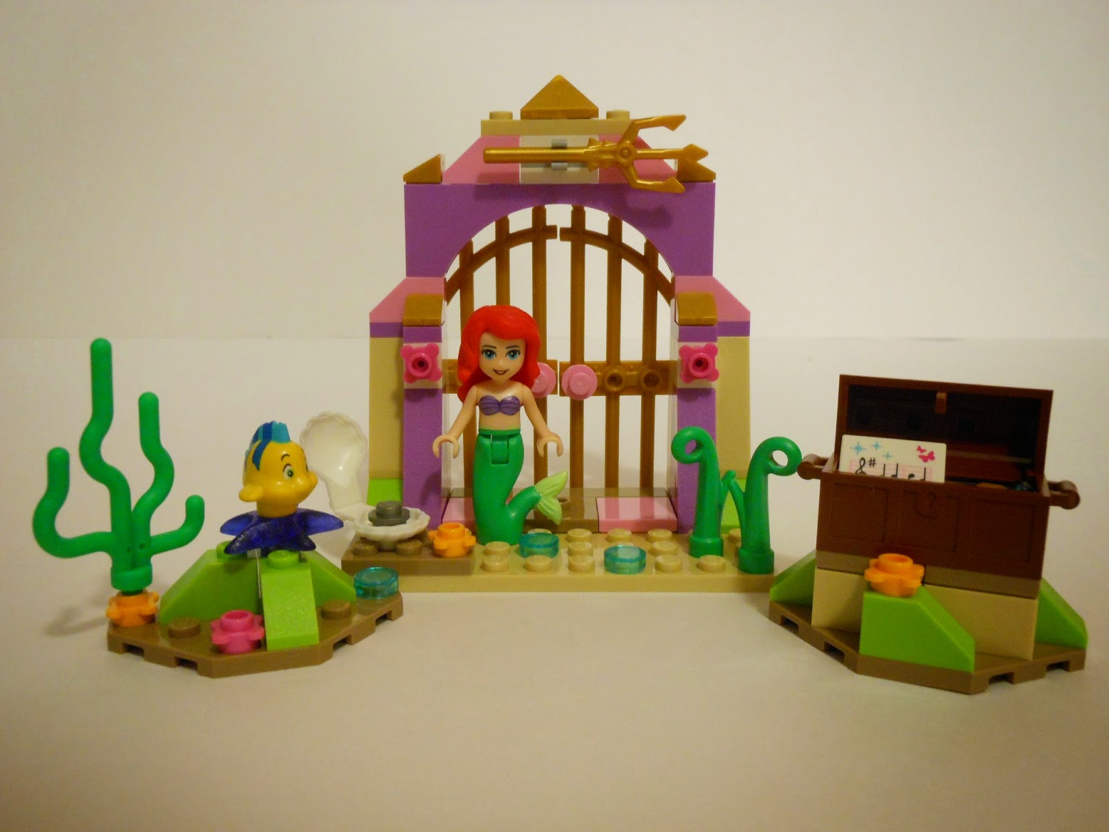 The Life of Kane- Bricks: 41050- Ariel's Amazing Treasures