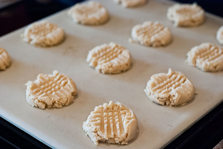 The Proverbs 31 Cook: Welfare Peanut Butter Cookies