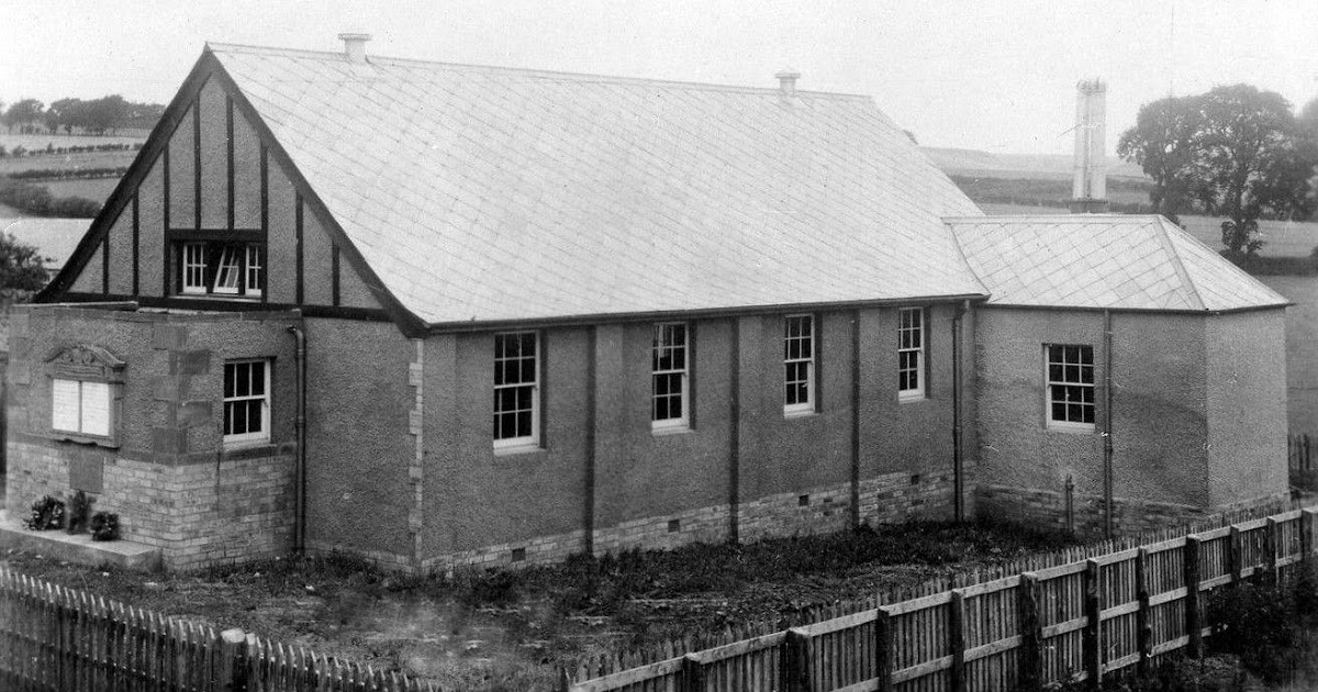 Tour Scotland: Old Photograph Memorial Hall Oxton Scotland