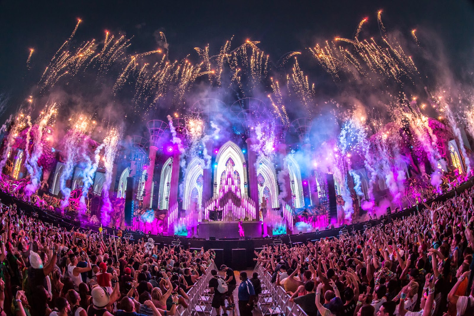 I Love Las Vegas Magazine...BLOG: EDC Debuts New Cathedral Theme Stage ...