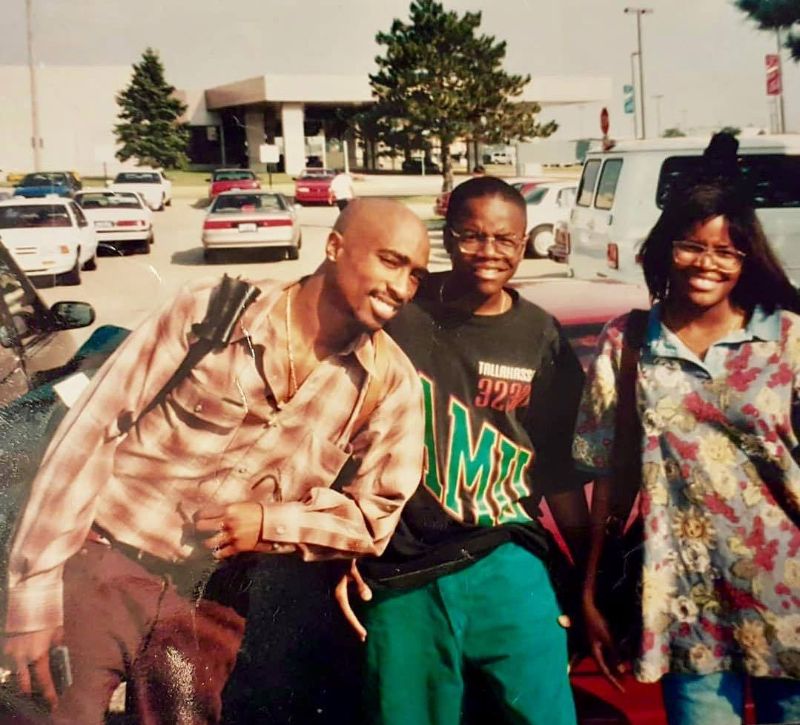 Intimate Photos of 2Pac With Fans in the 1990s ~ Vintage Everyday