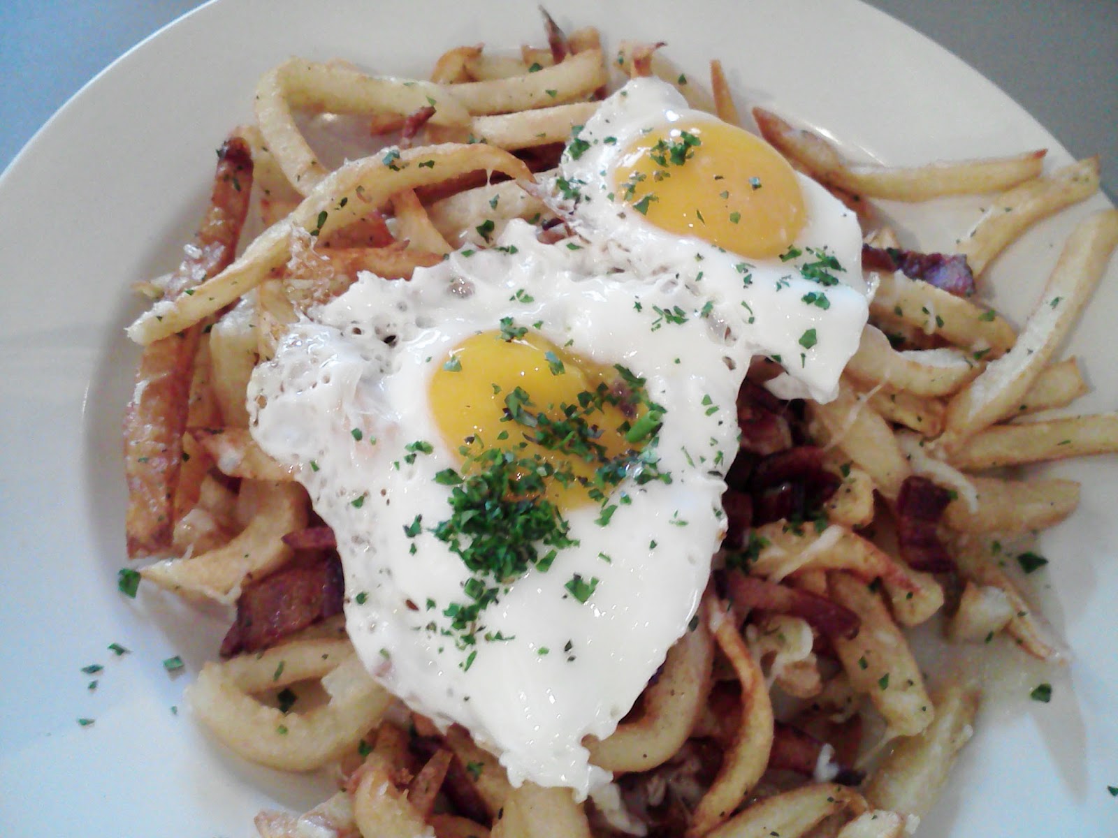 Tasting the Junky Burger at The Eatery - Munchie Musings