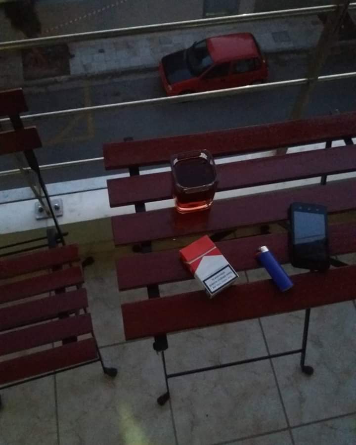 ΝΥΧΤΟΛΟΥΛΟΥΔΟ: το μηνα που δεν εχει ρο...