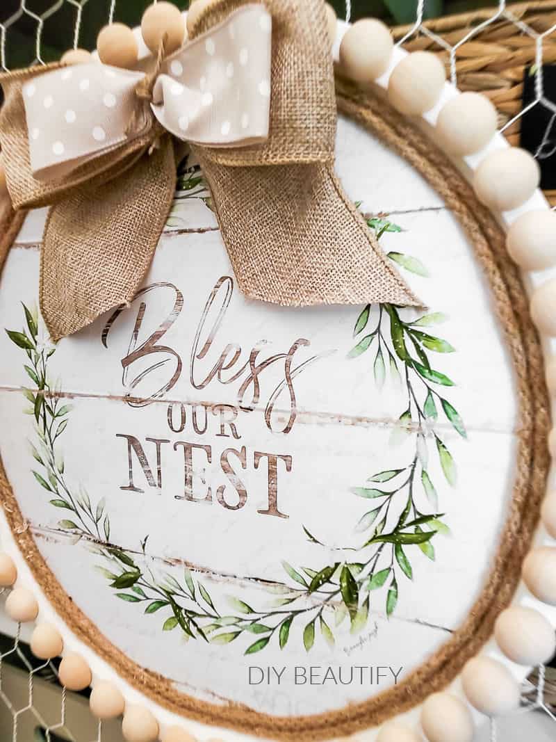 Pizza Pan Wreath Wall Decor (with Wood Beads) - DIY Beautify - Creating ...