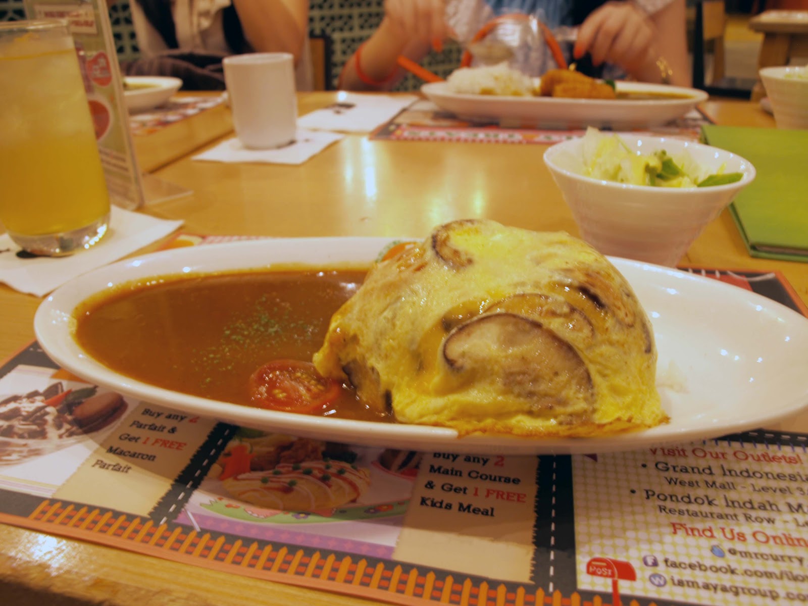 YEAH FOOD!: CHICKEN AND MUSHROOM OMURICE WITH SPICY ORIGINAL CURRY ...