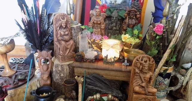 A Druid Fellowship, Ár nDraíocht Féin Foyer Norse. Eikthyrnir Druide ...