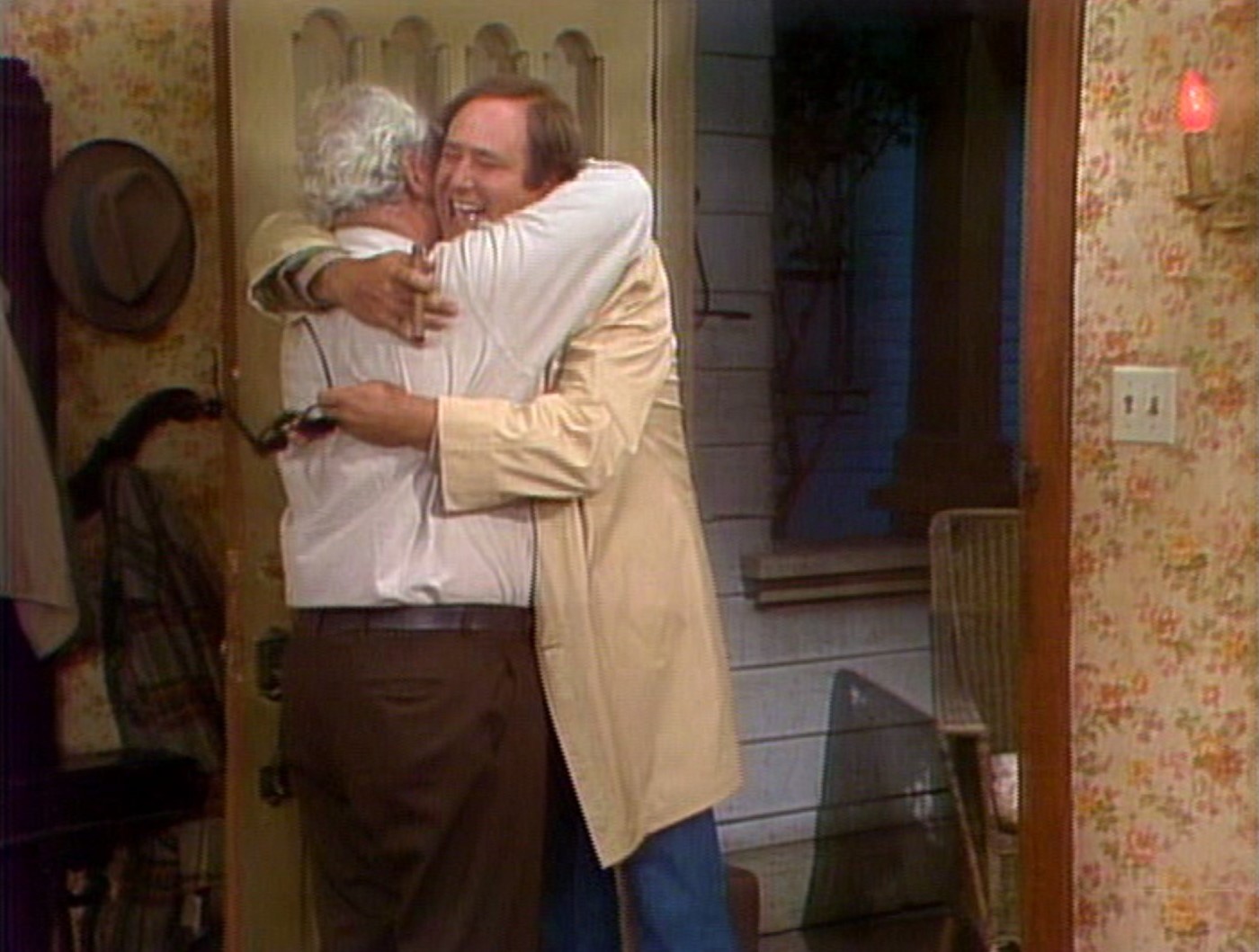 Holiday Film Reviews: Archie Bunker's Place: "Thanksgiving Reunion"