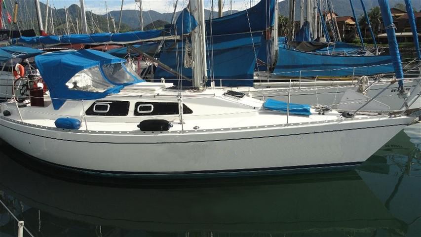 lanchaseveleiros.com: Veleiro Fast 345 - REF. 002