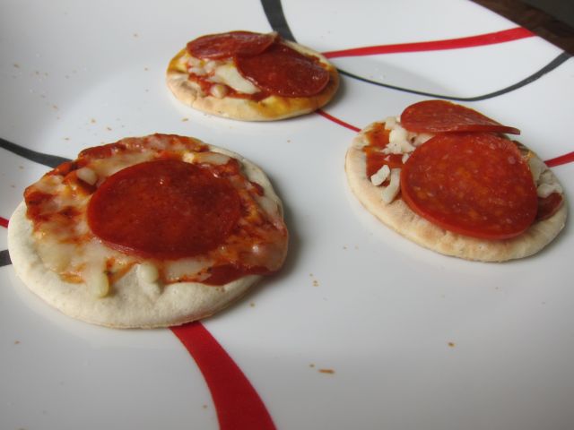 Review: Lunchables - Pepperoni Pizza