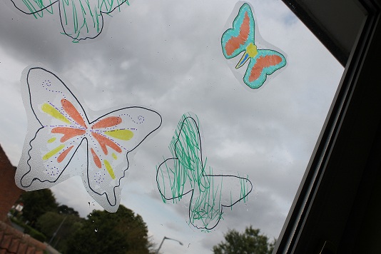 Crafty by Nurture: Tutorial - Window Butterflies