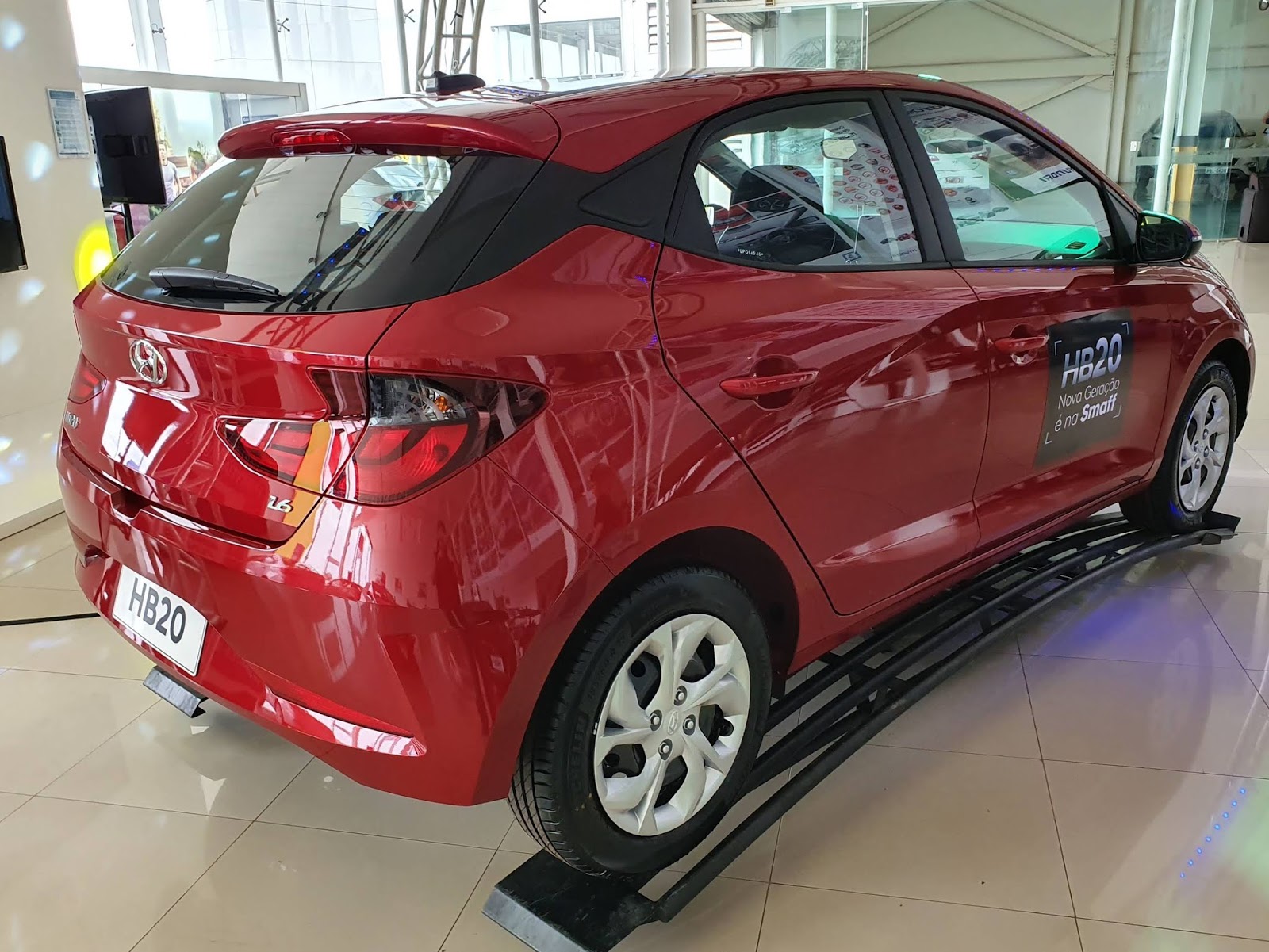 Novo Hyundai HB20 2020: versões Sense (acesso), Vision e Launch Edition ...