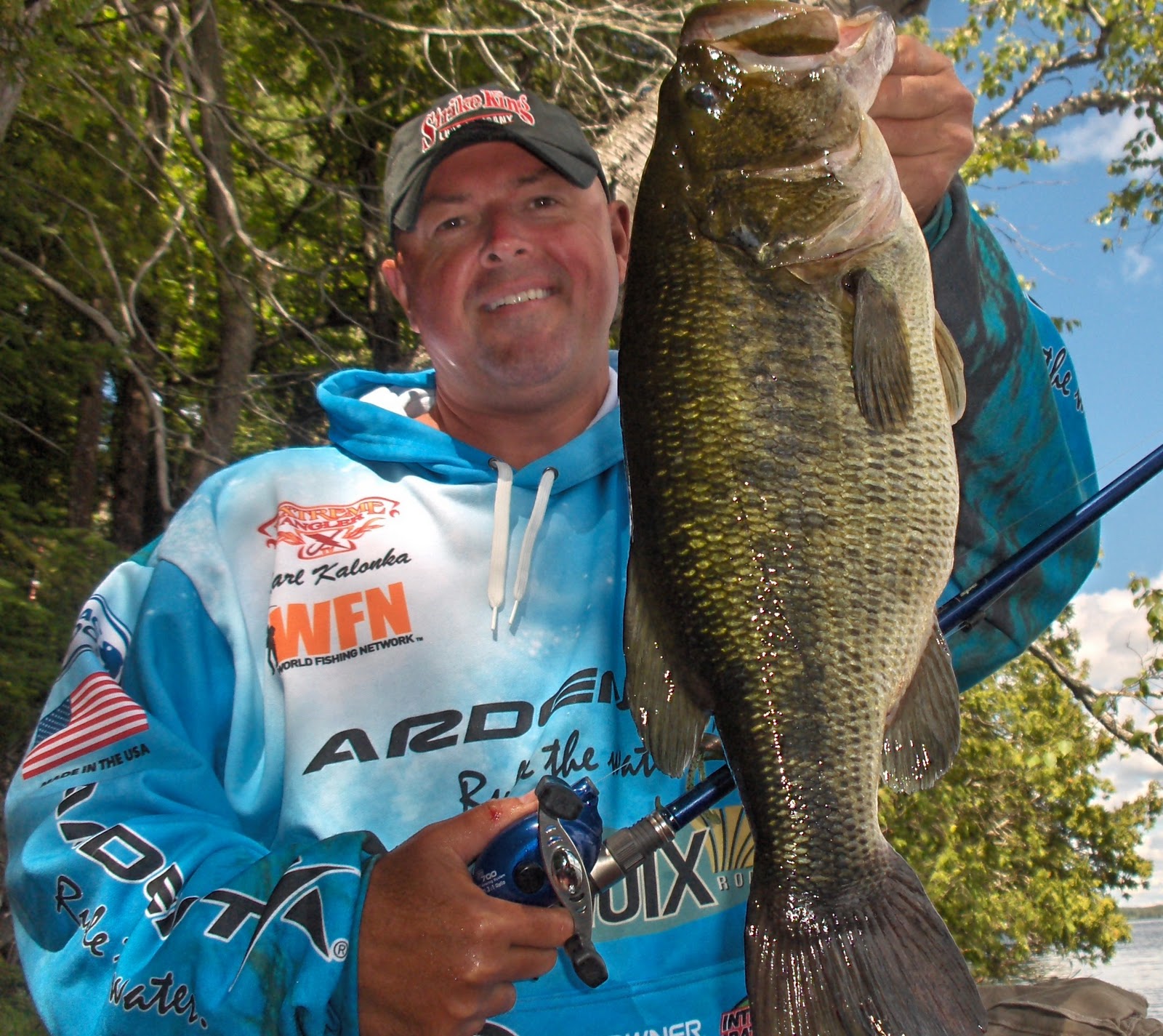 The Extreme Angler: Heavy Duty Smallmouth