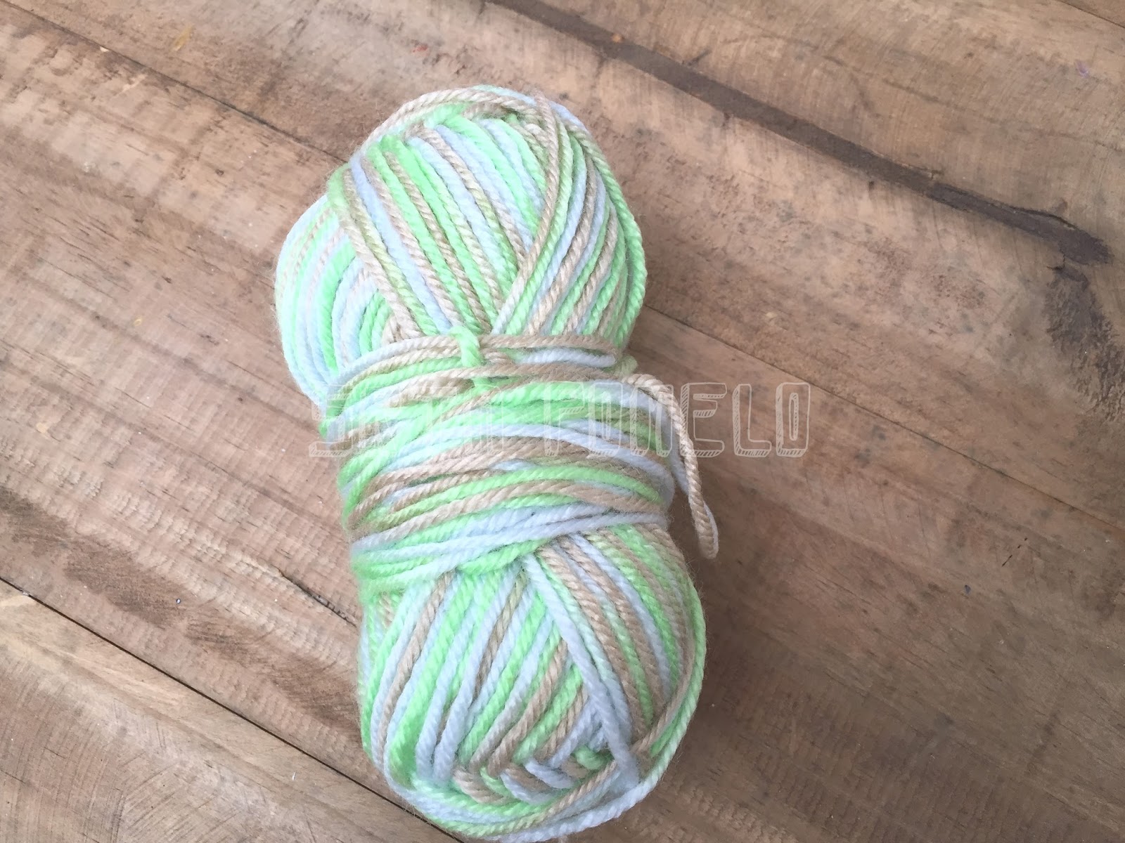 Srta Pomelo: DIY: cómo ovillar a mano con la ayuda de un tubo de cartón.