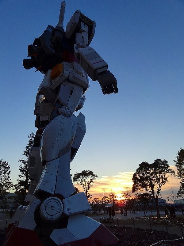 GUNDAM GUY: Gundam Front Tokyo: 1/1 Scale RX-78-2 Gundam - Sun Rise w ...