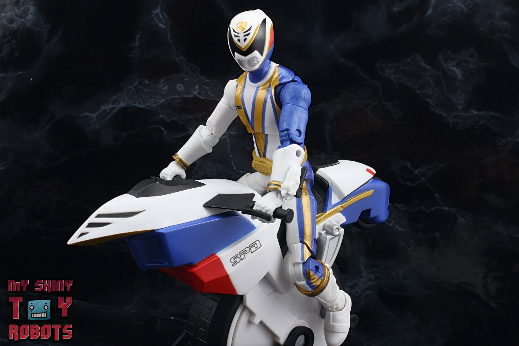 My Shiny Toy Robots: Toybox REVIEW: Power Rangers Lightning Collection ...