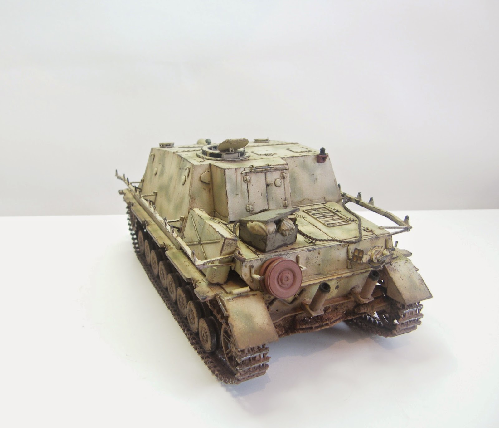 Blue Bear's Scale Models: Dragon 1/35 Brummbar Late