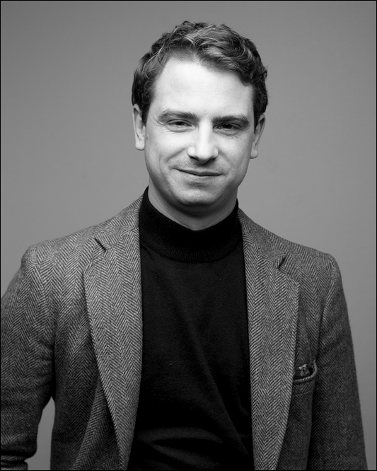 lift the veil from your eyes: Massimo Mafia of London